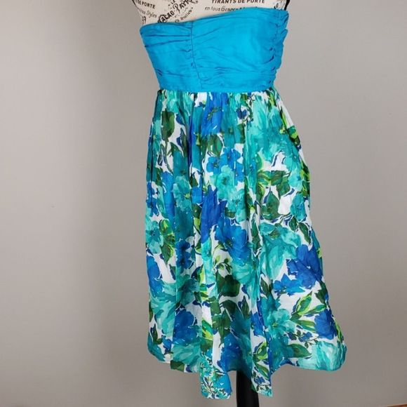 Zara | Dresses | Zara Basic Xs Strapless Dress Floral Print | Poshmark